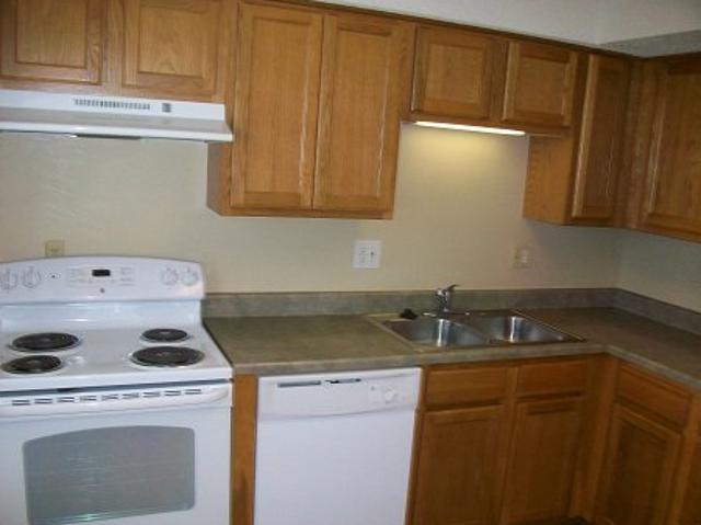Pine Manor Section 8 Community