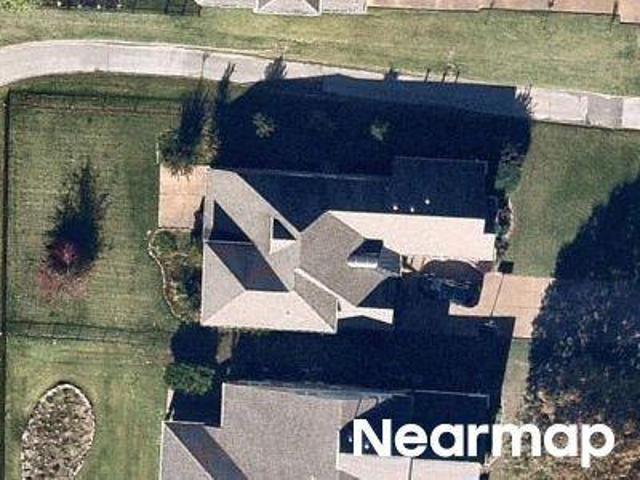 Pine Meadows Ln