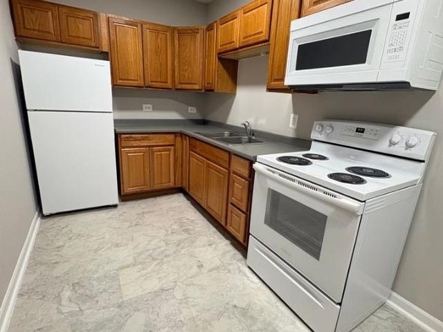 Pine North 2 Bedroom Apartment for Rent at 542 N Pine Ave, Chicago, IL 60644 Austin