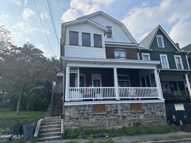 Pine Ave, Altoona, Home For Sale