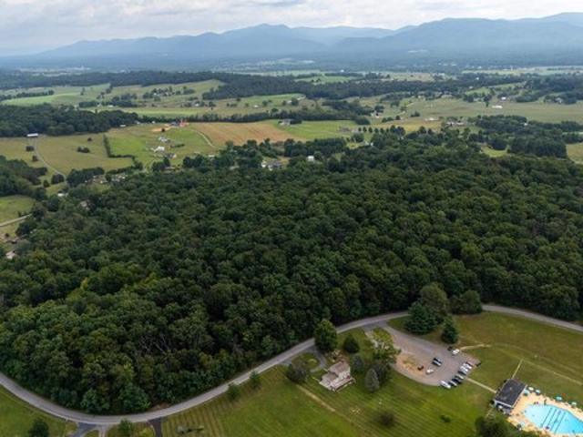 Pine Bluff Rd, Waynesboro, VA 22980