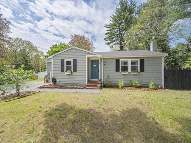 Pine Cir, Pembroke, Home For Sale