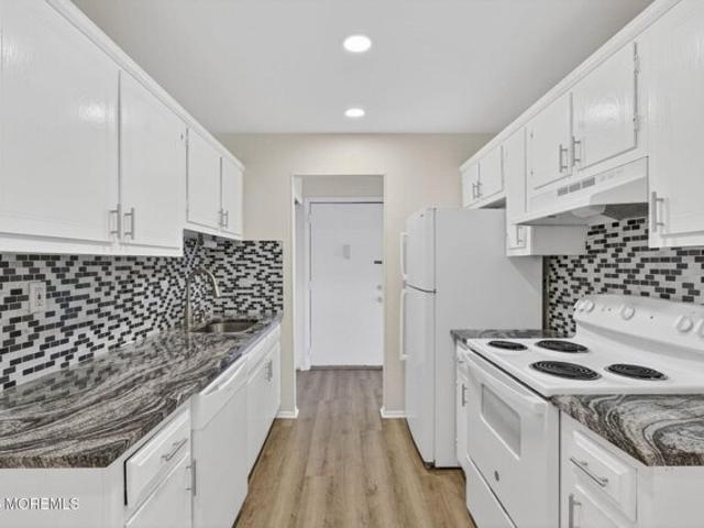 Pine Cluster Cir Unit D, Manalapan, Condo For Sale