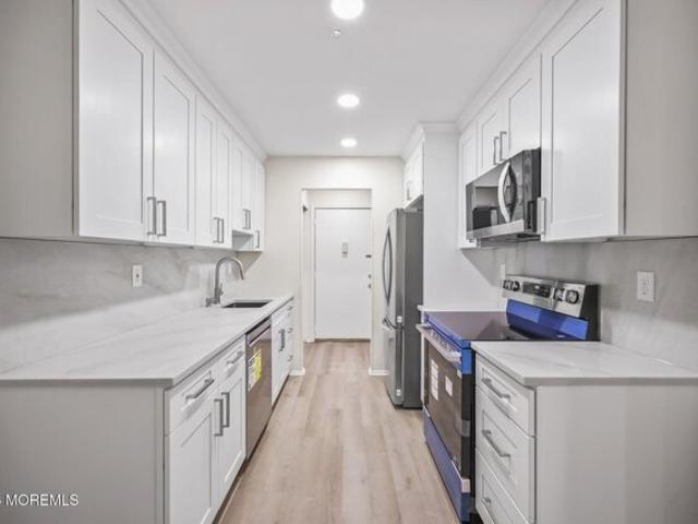 Pine Cluster Cir Unit D, Manalapan, Condo For Sale