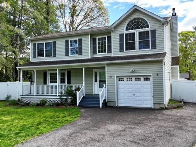 Pine Cone St, Middle Island, Home For Sale