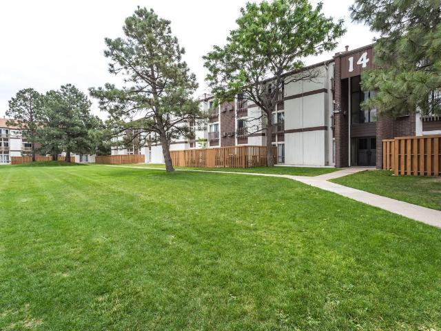 Pine Creek 2 Bedroom Apartment for Rent at 600 South Dayton Street, Denver, CO 80247 Windsor