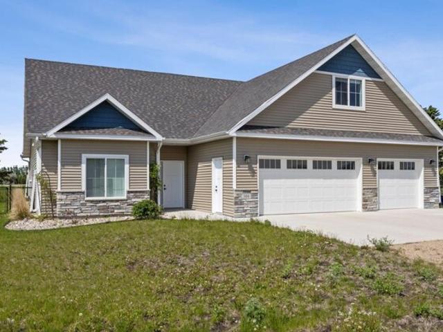 Pine Dr, Hankinson, Home For Sale