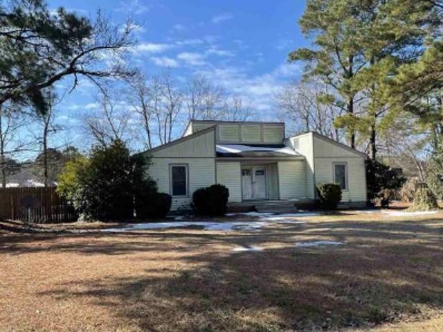 Pine Dr