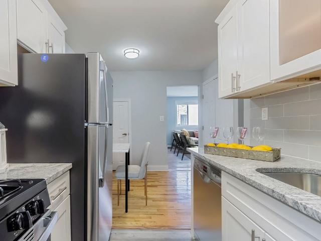 Pine Gardens 1 Bedroom Apartment for Rent at 178 Pine St, Freeport, NY 11520 Freeport