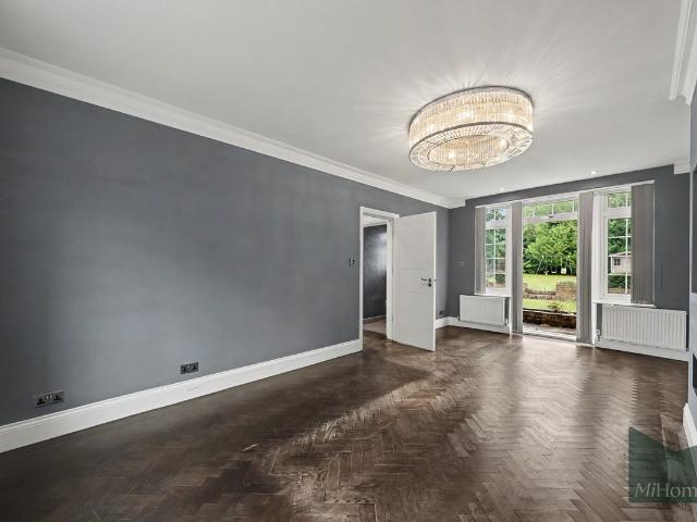 Pine Grove, Brookmans Park AL9, 4 bed detached house to rent, £3,500 pcm | PrimeLocation
