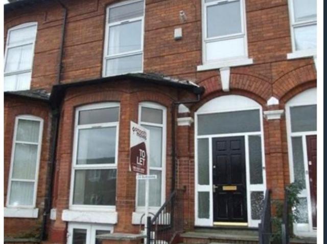 Pine Grove, Longsight, Manchester M14, 2 bed flat to rent, £1,250 pcm | PrimeLocation