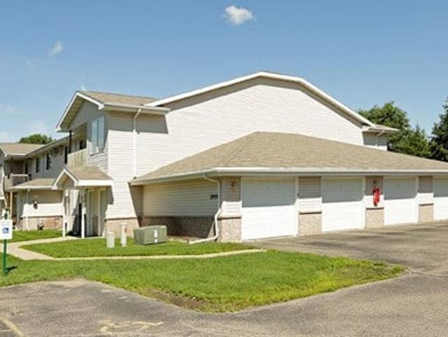 PINE HAVEN 2 Bedrooms 1 Bathroom Lower Corner