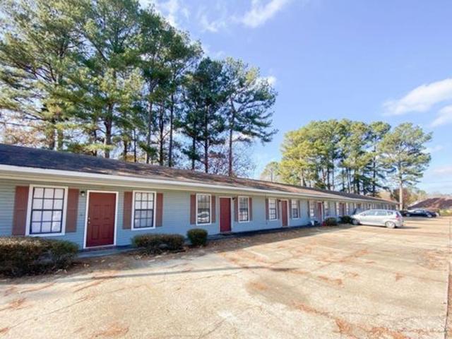 Pine Hill Apartments Tupelo