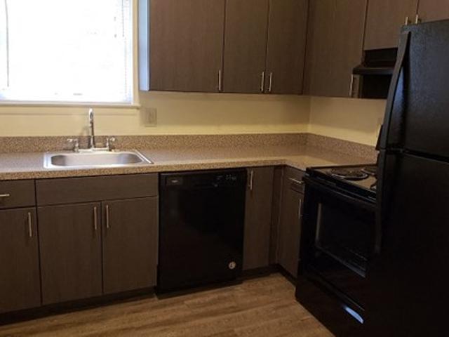 Pine Hill Apartments Concord