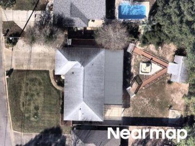 Pine Hill Dr