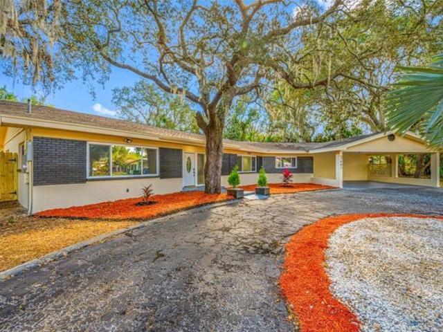 Pine Hill Dr, Tampa, Home For Sale