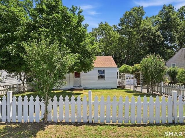 Pine Hill Rd, Enfield, Home For Sale