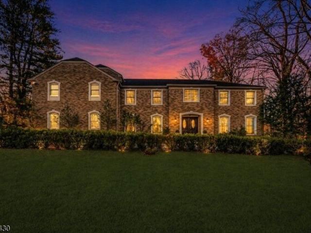 Pine Hill Rd, Old Tappan, Home For Sale