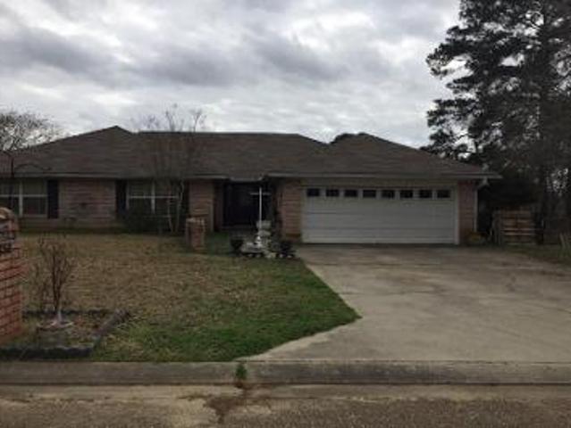 Pine Hills Dr
