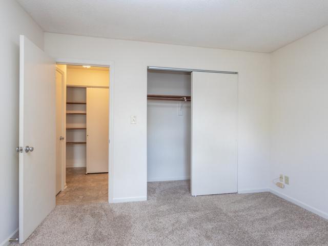 Pine Knoll Apartments