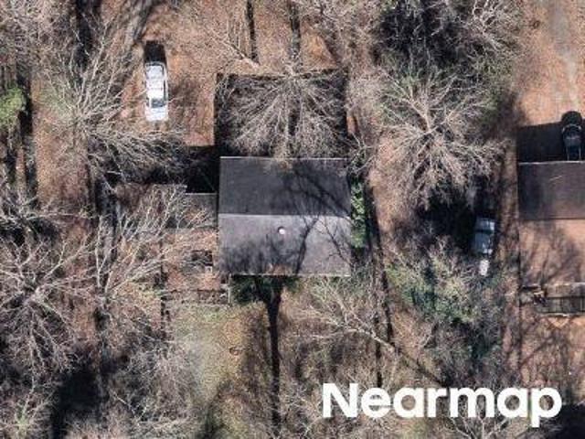 Pine Knoll Ln NE