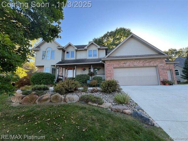 Pine Lake Forest Dr, Fenton, Home For Sale