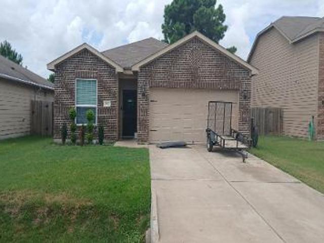 Pine Landing Dr