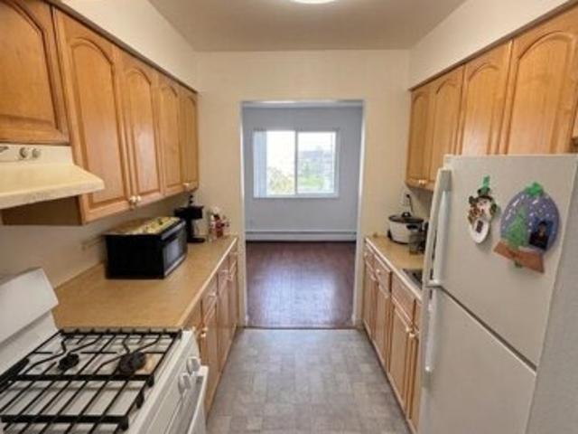 Pine Ln Apt,east Windsor, Condo For Sale