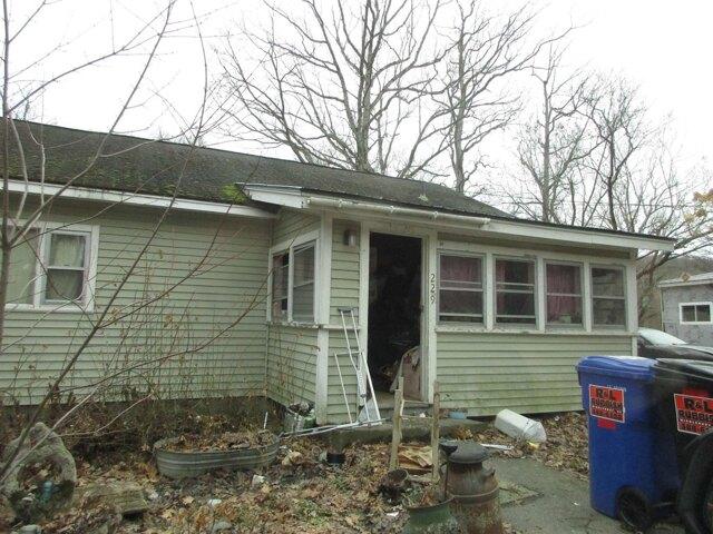 Pine Ln, Salisbury, Home For Sale