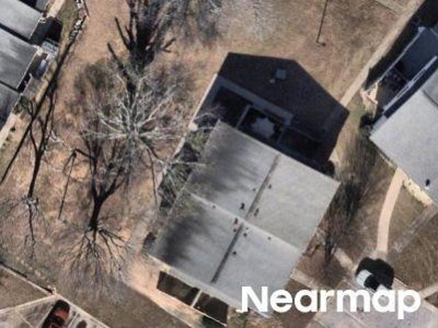 Pine Log Rd NE Apt A