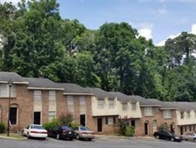 Pine Ridge Apartments 1984 2 Bedroom Apartment for Rent at 1984 Clinton Rd, Macon, GA 31211