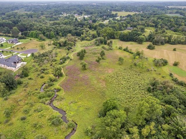 Pine Ridge Ct, Ann Arbor, MI 48103
