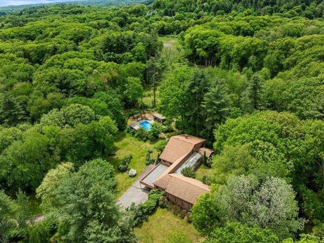 Pine Ridge Rd, Stow, Home For Sale