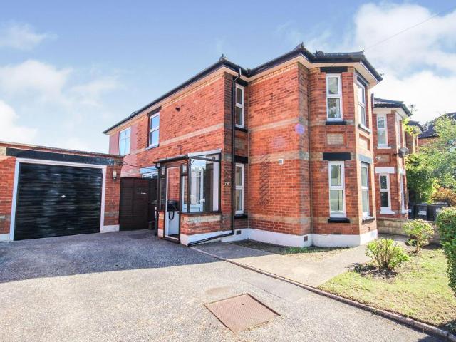 Pine Road, Bournemouth BH9 4 bed property to rent £2,400 pcm £554 pw
