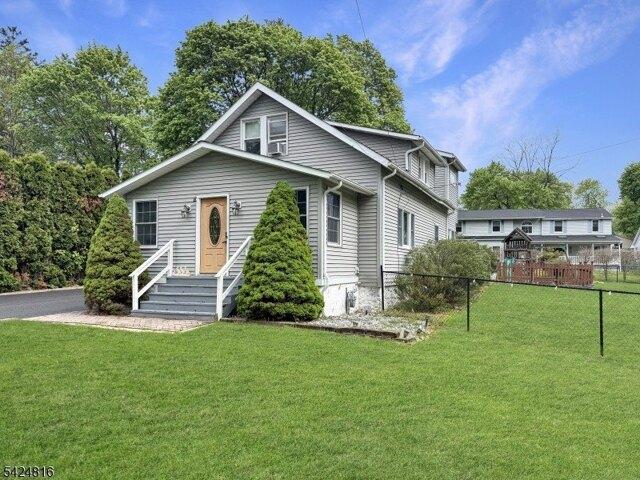 Pine St, Mount Olive Township, Home For Sale
