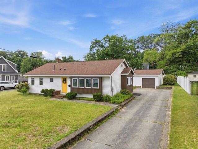 Pine St, Hudson, Home For Sale