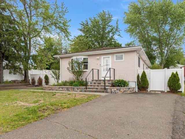 Pine St, Peabody, Home For Sale