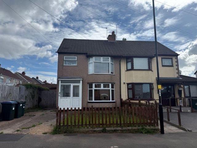 PINE TREE AVENUE, TILE HILL, COVENTRY. 3 bed semi detached house to rent £1,195 pcm £276 pw