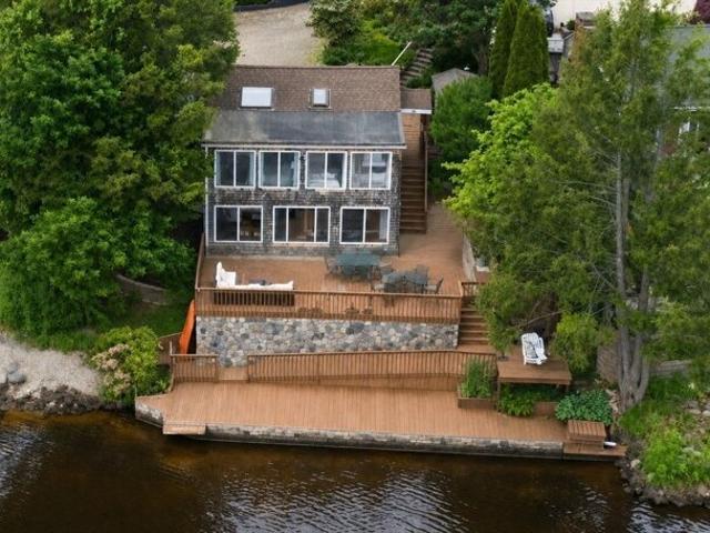 Pine Tree Dr, Holland, Home For Sale