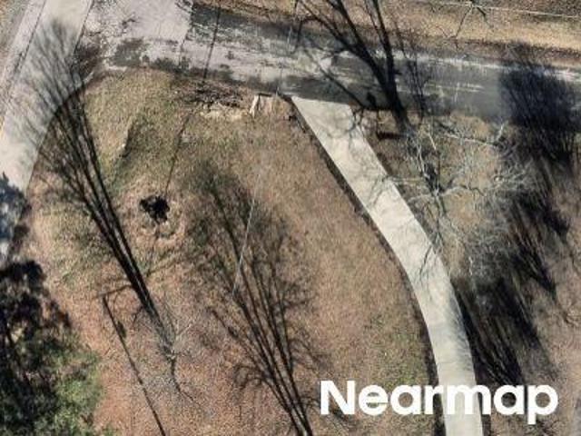 Pine View Dr