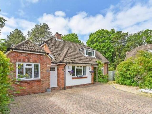 Pine Walk, Sarisbury Green, 5 Bedroom Detached