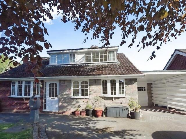 Pine Walk, Stourbridge, West. 4 bed house to rent £1,895 pcm £437 pw