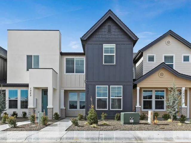 Pine 43 3 Bedroom Apartment for Rent at N Meadowglen Ave, Meridian, ID 83642 Northeast Meridian