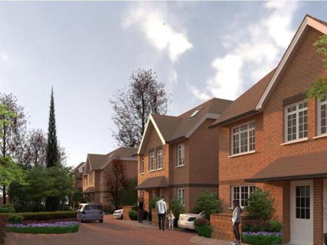 Pinecoat Drive, Kenley, 3 Bedroom Semi detached