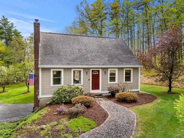 Pinecrest Dr, Bedford, Home For Sale