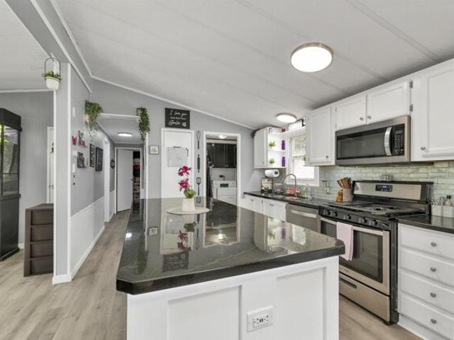 Pinecrest Ests, Property For Sale