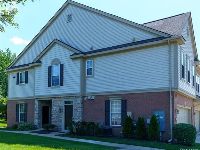 Pinecroft Dr, Canton, Condo For Sale