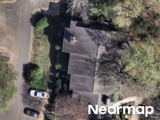 Pinebark Ct