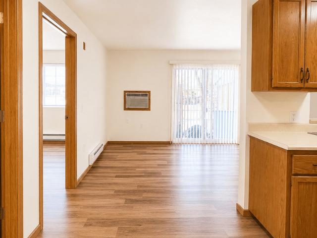 Pinebrook Corner Apartments