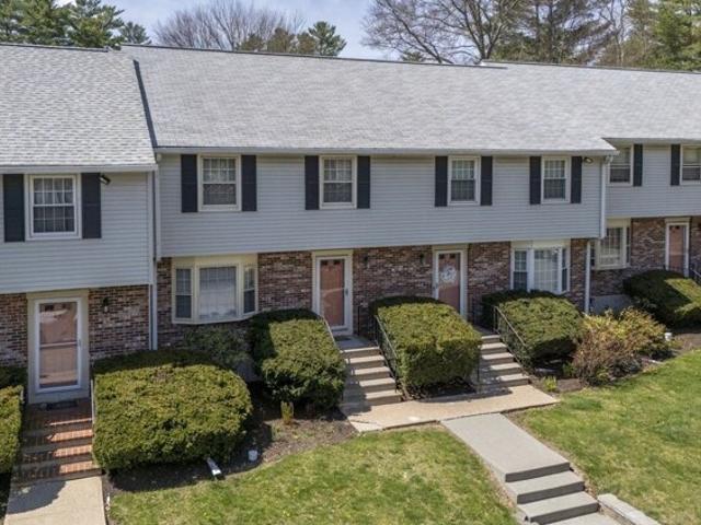 Pinebrook Ln Unit,easton, Condo For Sale